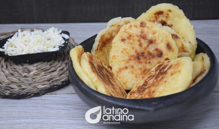 Dale variedad a tu menú con estas arepas de yuca | Distribuidora ...